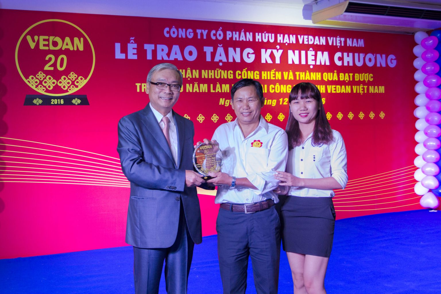 Vedan Vietnam proudly held the ceremony honoring staffs of 20-year ...